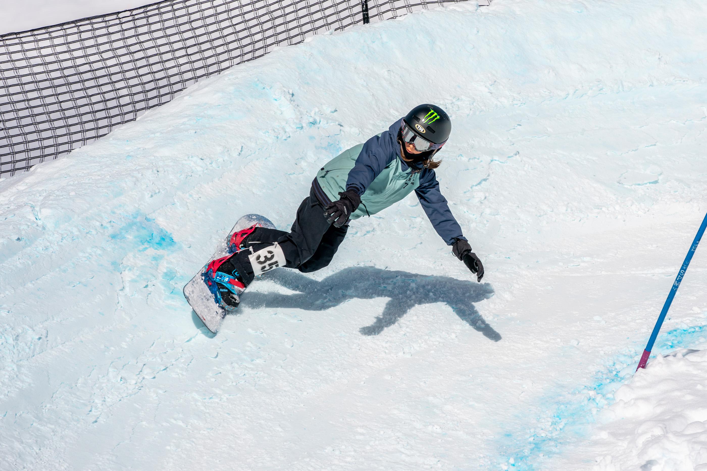 artemis snowboarding